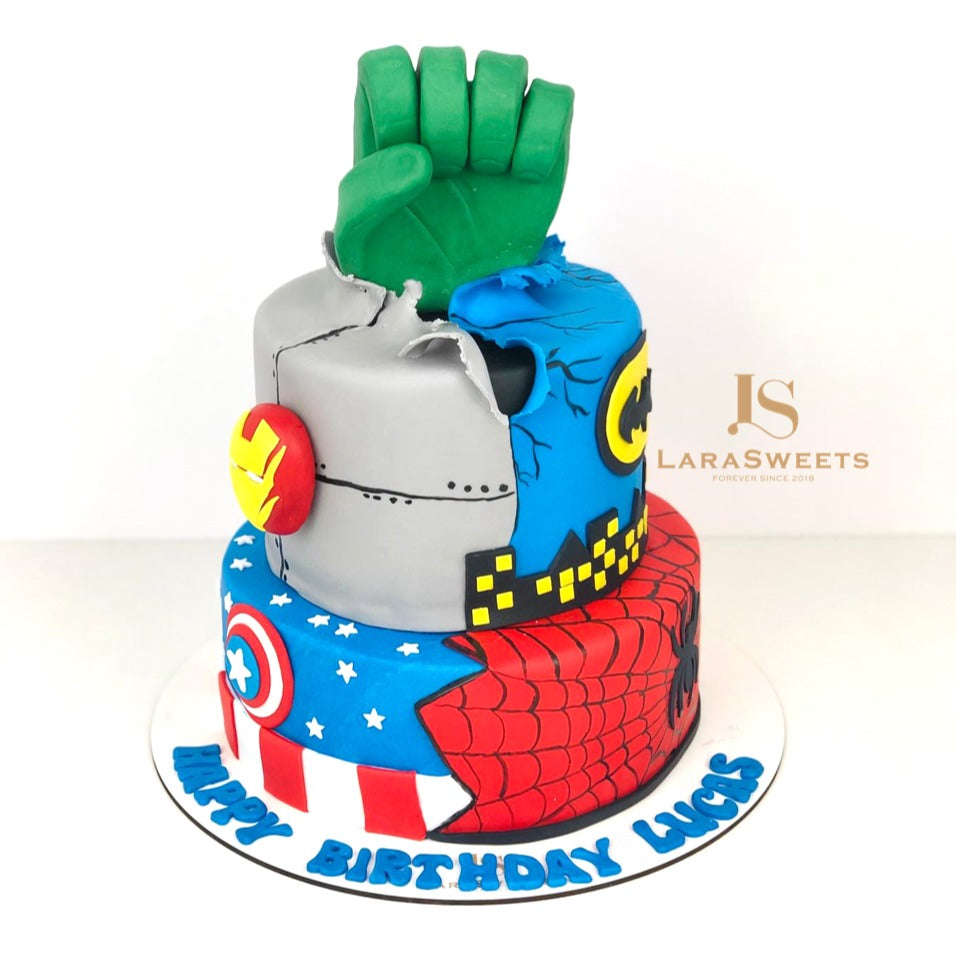 Tort Superhero – Lara Sweets